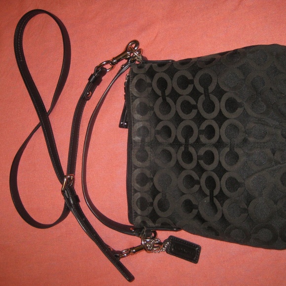 Coach | Bags | Coach Signature C Crossbody Black | Poshmark